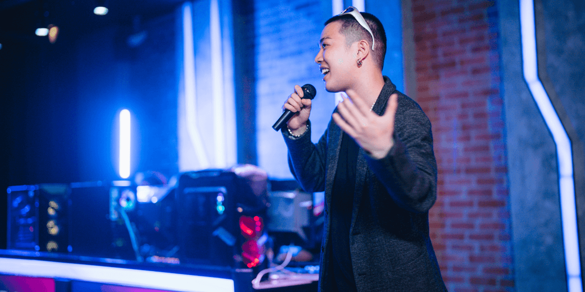 How to Host the Ultimate Game Night: Tips and Tricks"